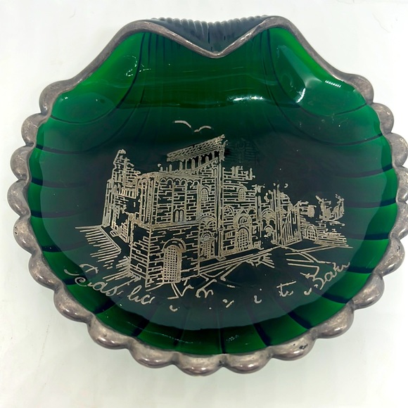 Accents | Vintage Emerald Green Clam Shell Dish With Silver Painting Of ...
